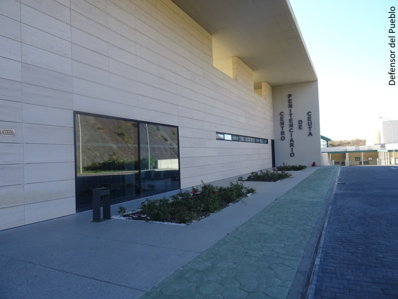 Visita al Centro Penitenciario de Ceuta - Defensor del Pueblo